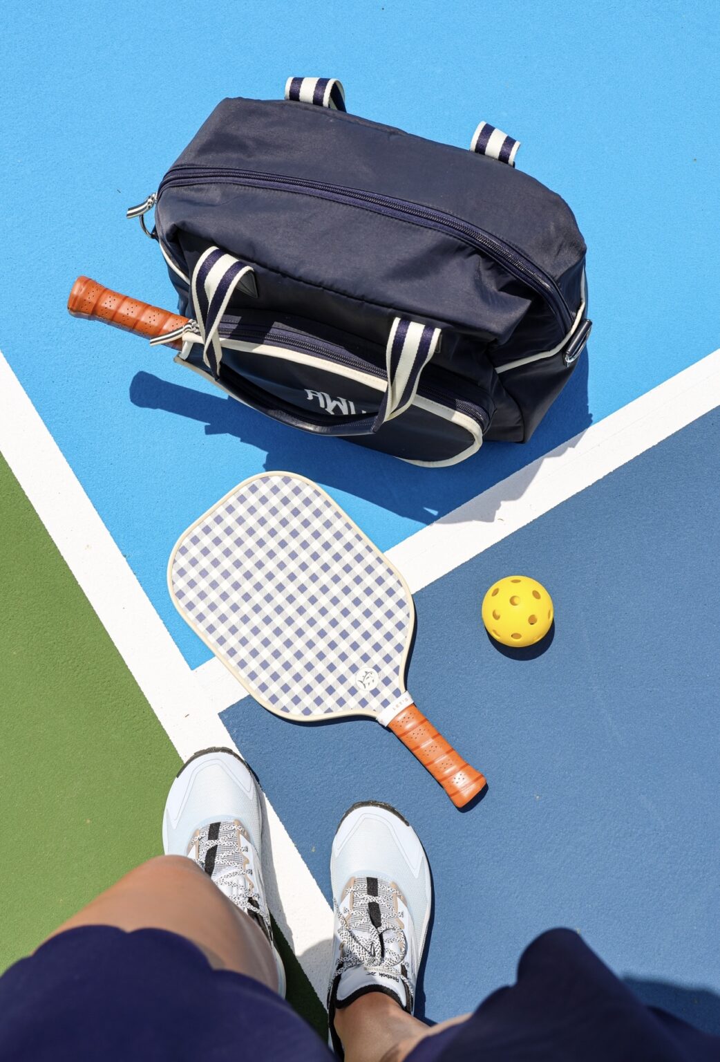 10 Beginner Pickle Ball Tips from Pro Lee Whitwell - belleoftheballblog.com